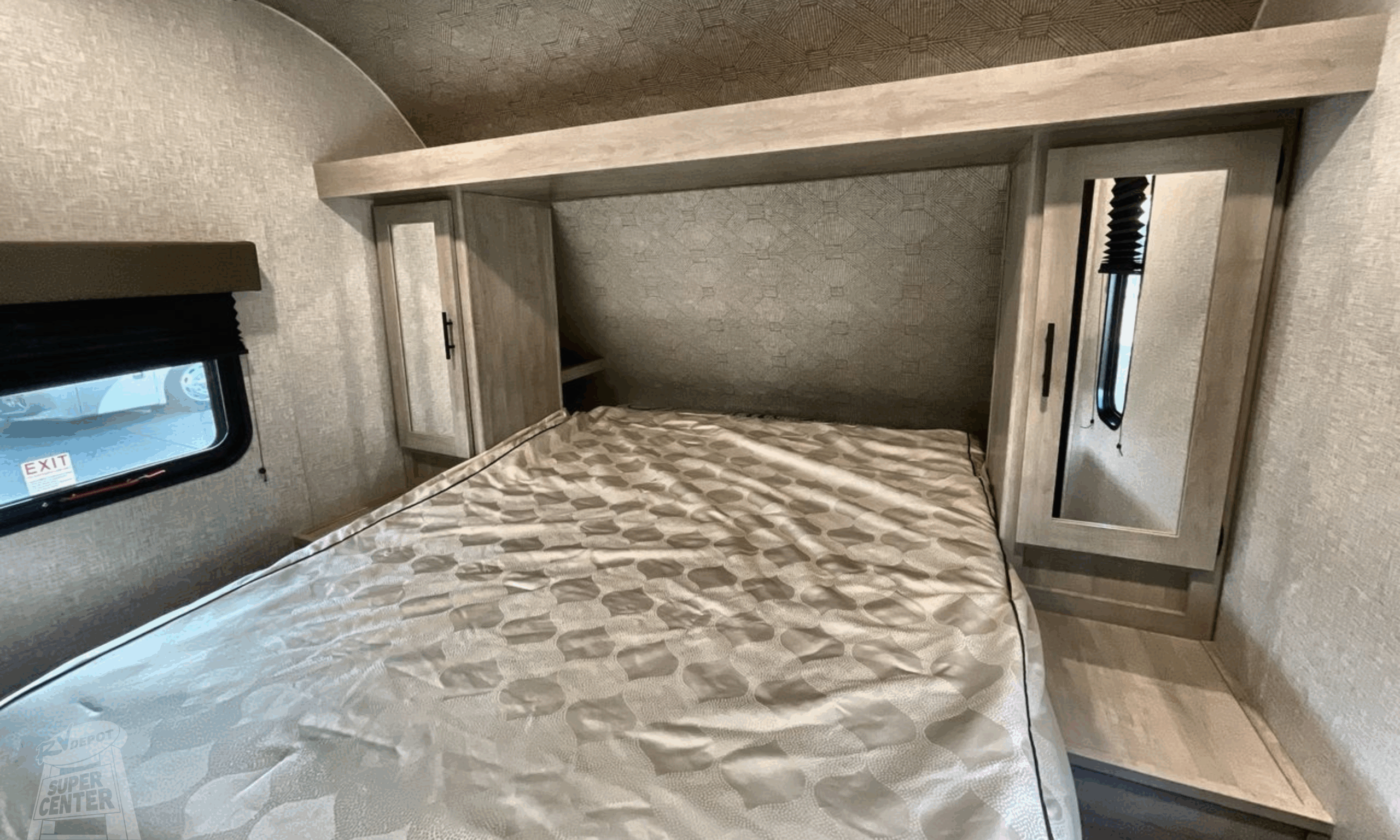 2025 Crossroads Zinger 260BH: 7 Reasons Families Choose It